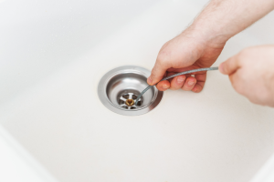 Unclog a Sink Choke Effortlessly: 10 Simple and Effective Methods ...